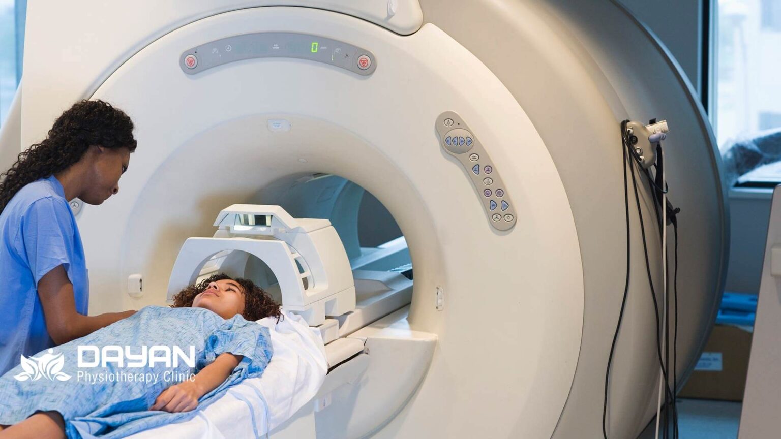 ام آر آی (MRI) اسکن چیست؟ چه زمانی به آن نیاز است؟ - فیزیوتراپی دایان